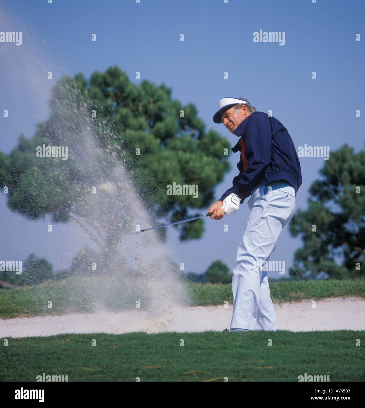 Man golf sand trap hi-res stock photography and images - Alamy