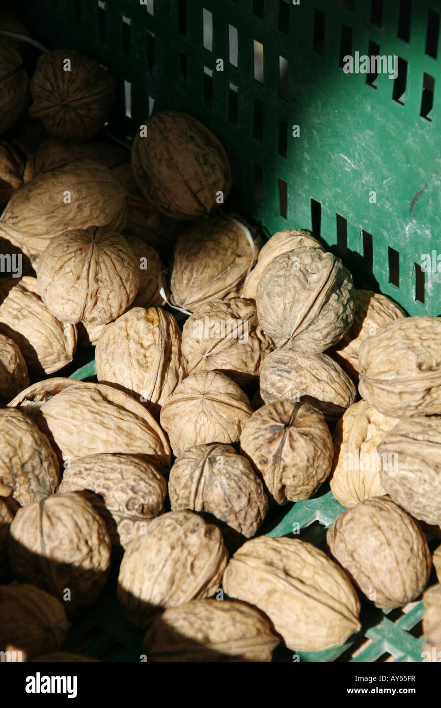 box of walnuts Stock Photo - Alamy