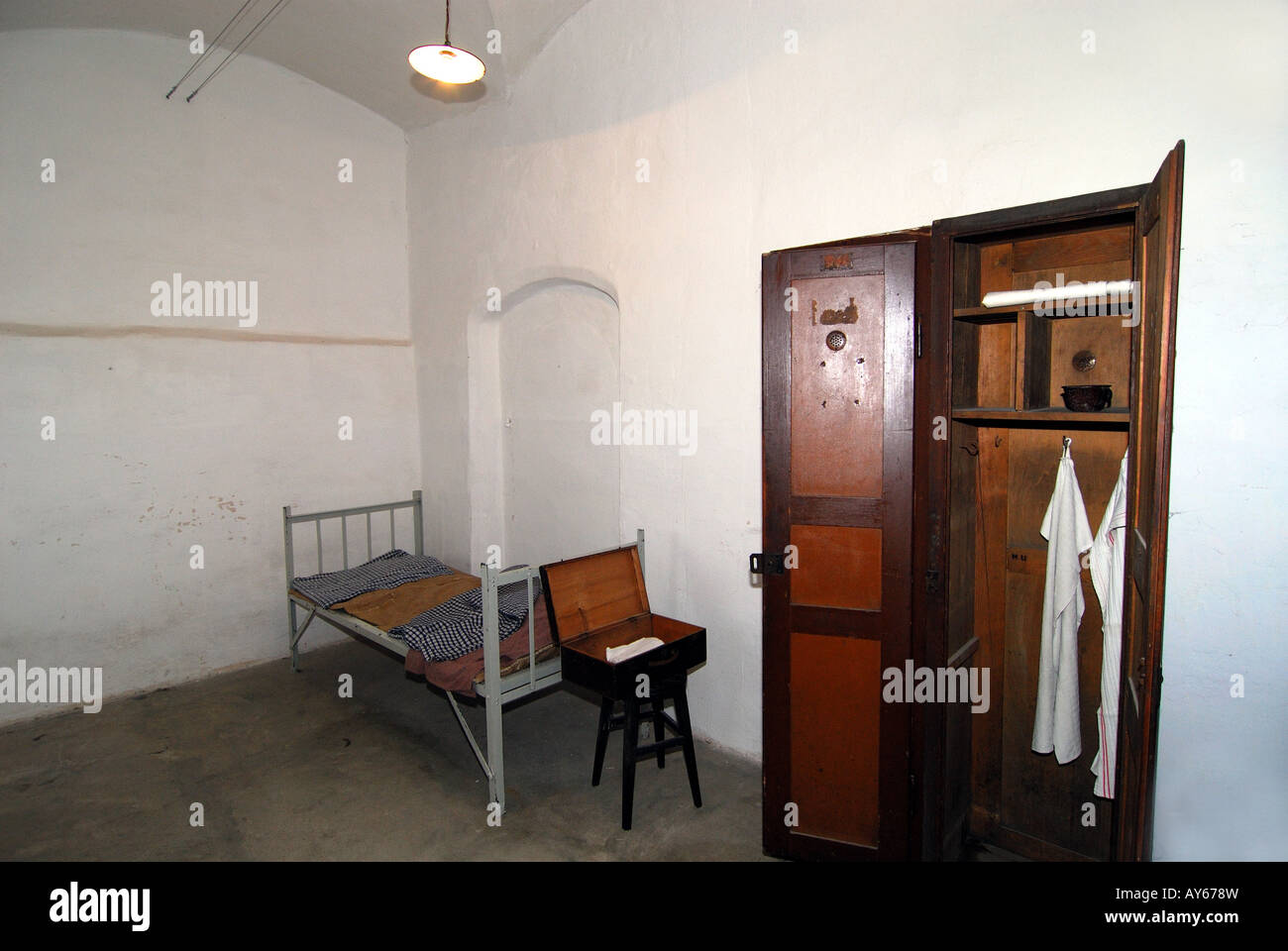 Prison cell in Colditz Castle World War Two prison Stock Photo - Alamy