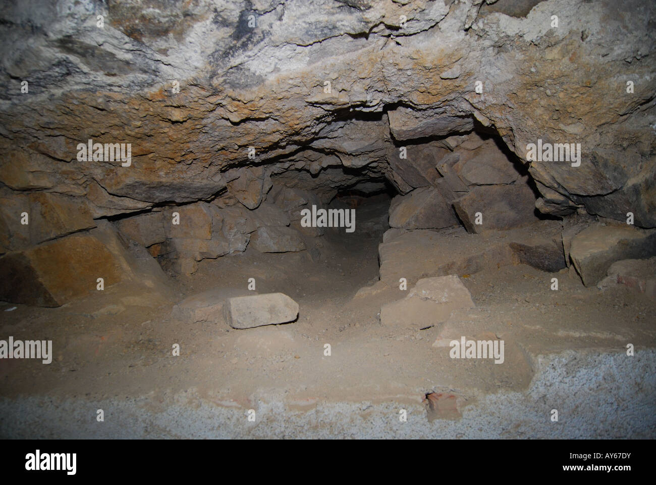 Escape tunnel dug by Allied prisoners in Colditz Castle former Nazi ...