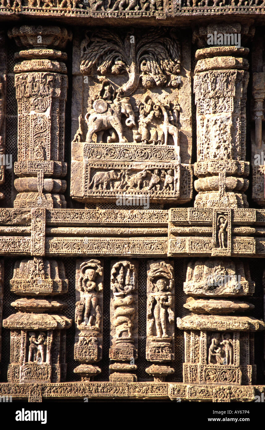 Konark temple sculptures hi-res stock photography and images - Alamy