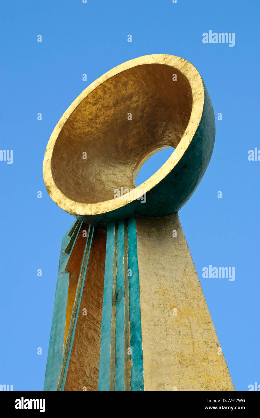 England, Sussex, Bognor Regis. Sun sculpture by Peter Codling Stock ...