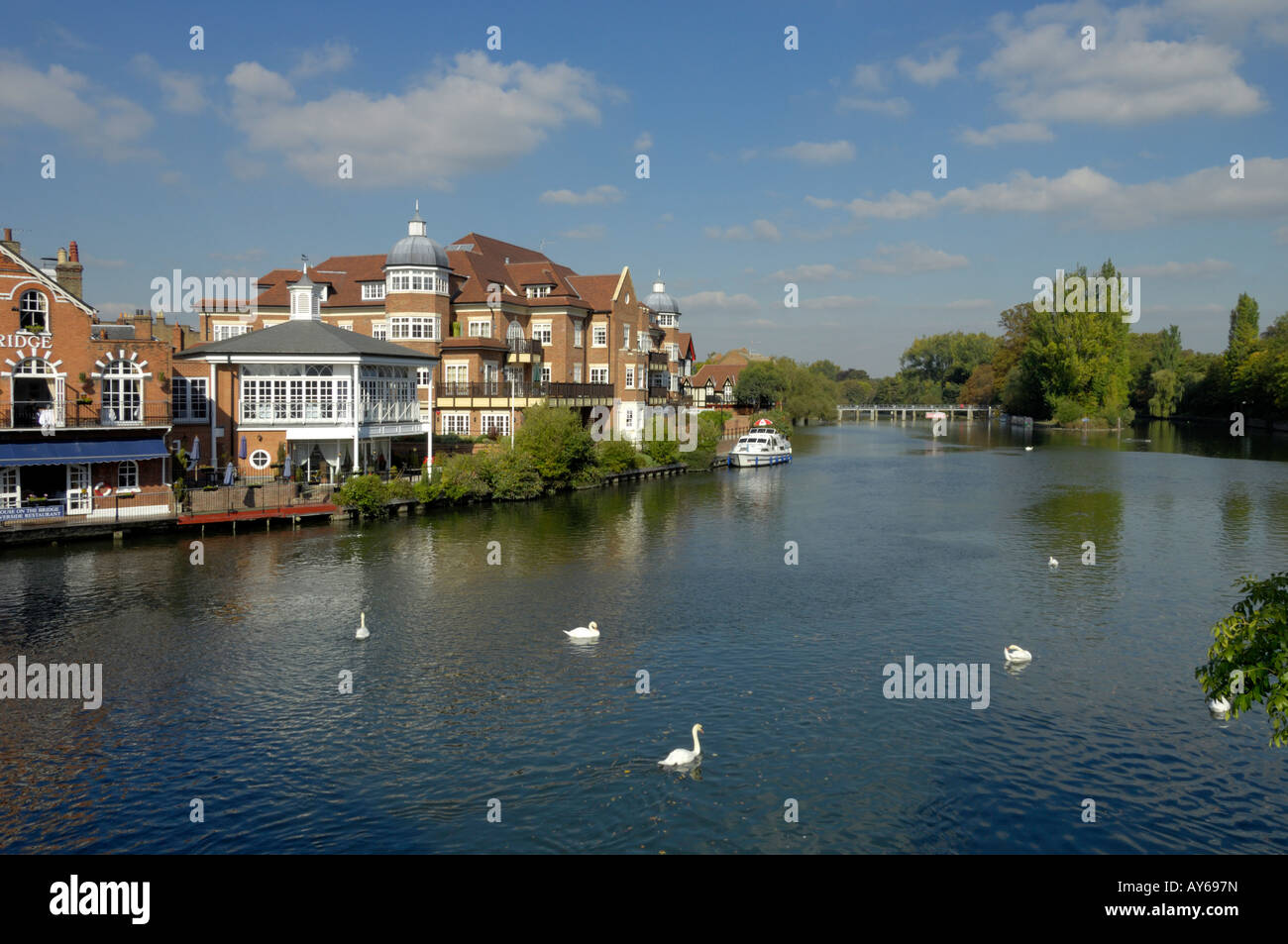 Thames river eton hi-res stock photography and images - Alamy