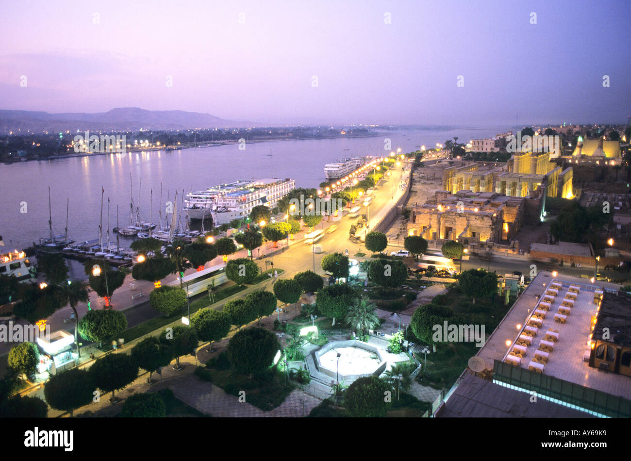Corniche du nil hi-res stock photography and images - Alamy