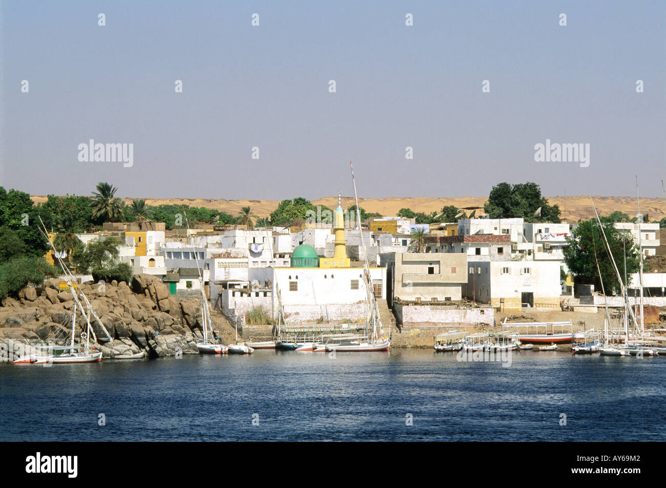 Egypte Basse Nubie Assouan village nubien Stock Photo - Alamy