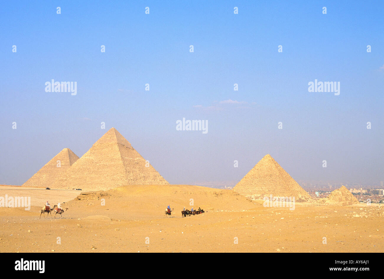 Egypte Le Caire Guizèh Les pyramides Stock Photo - Alamy