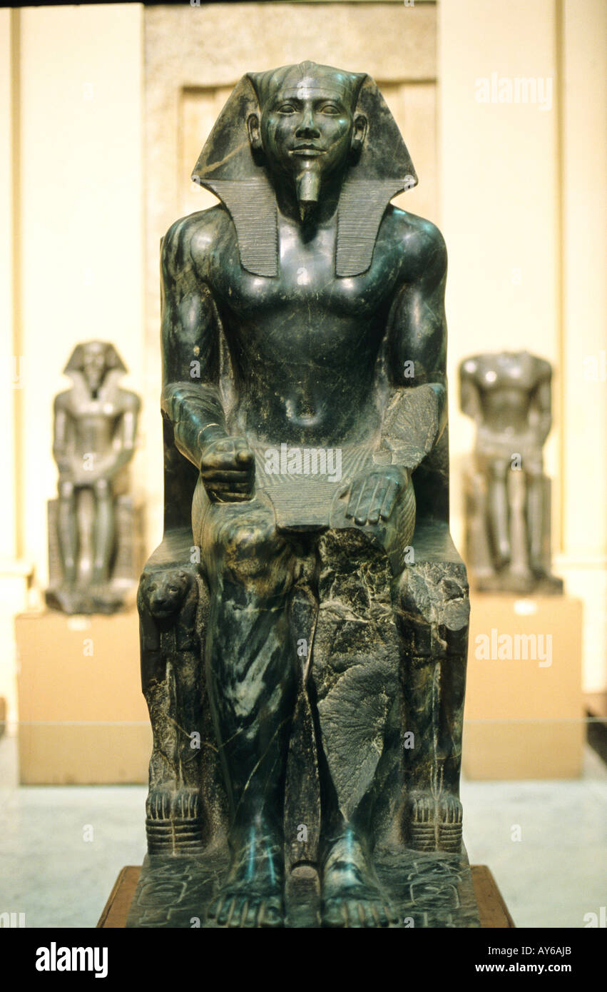 Egypte Le Caire Musée Egyptien Ancien Empire Le roi Khéphren IV ...