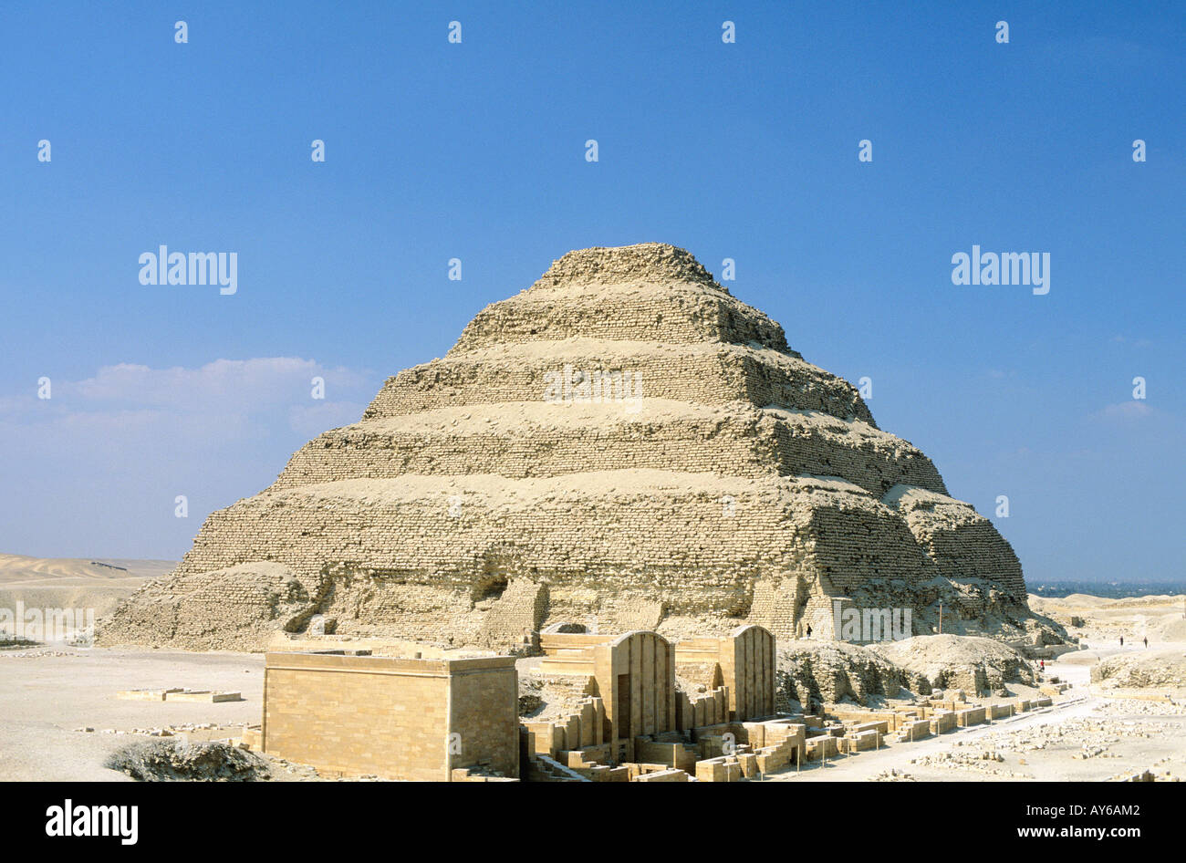Egypte Le Caire Sud Pyramides de Saqqarah Tombeau de Djéser Stock Photo ...
