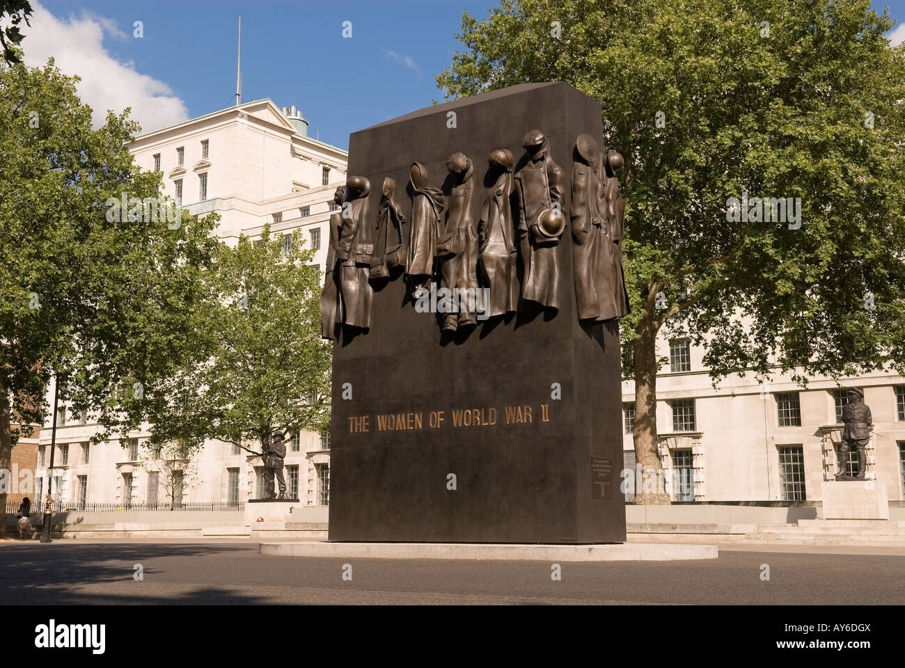 Ww2 women hi-res stock photography and images - Alamy