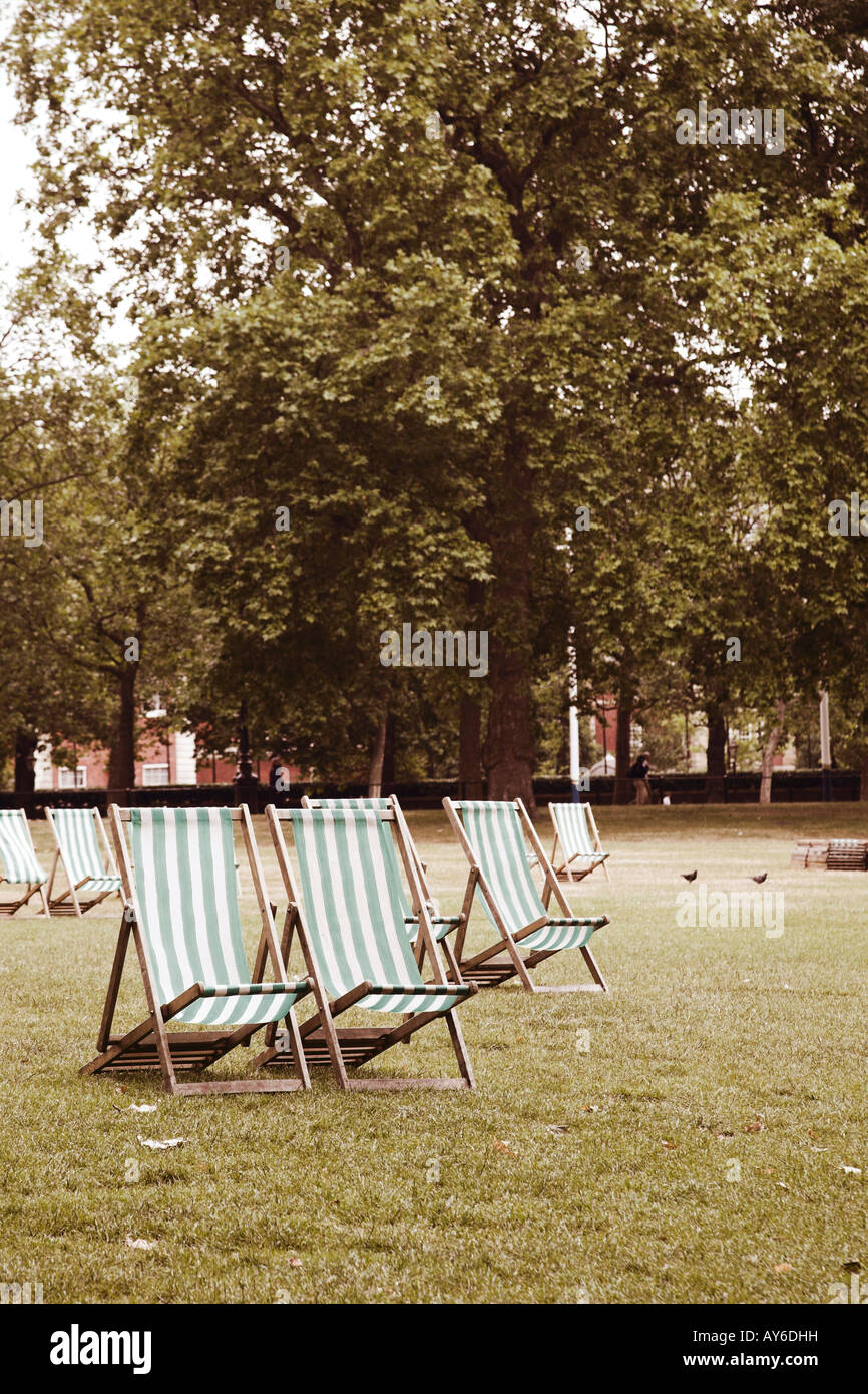 Deck Chair in a park Stock Photo - Alamy