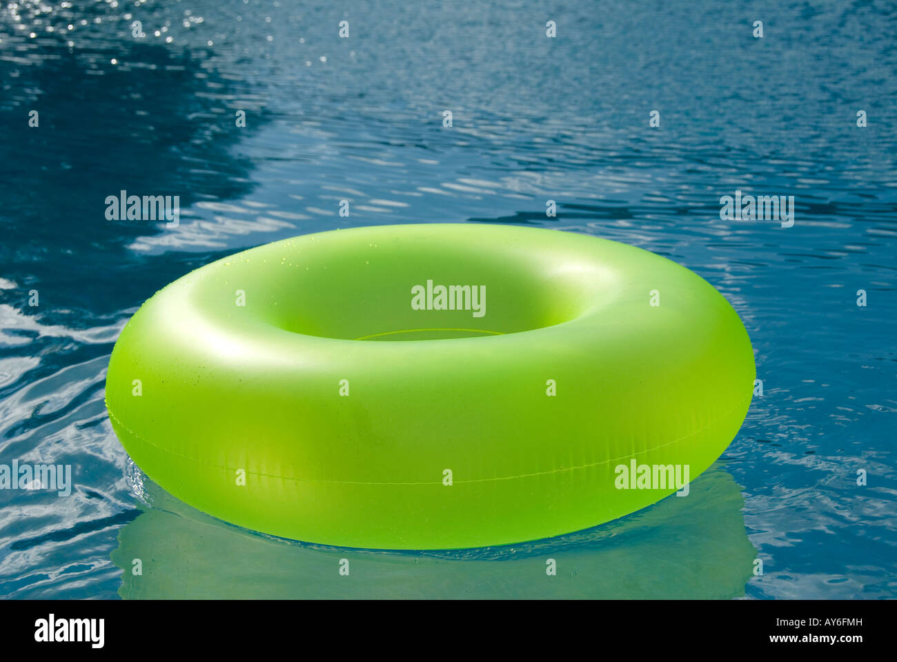 Ring horizontal hi-res stock photography and images - Alamy
