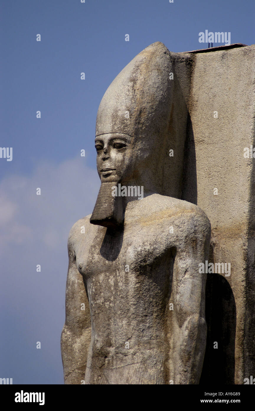 Ramesses v hi-res stock photography and images - Alamy