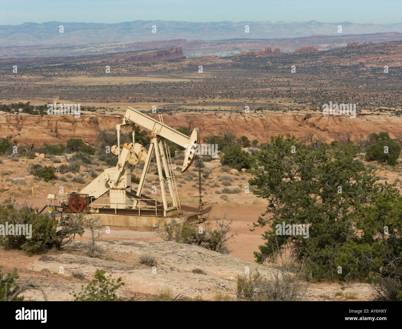 Oil well near Moab Utah Stock Photo - Alamy