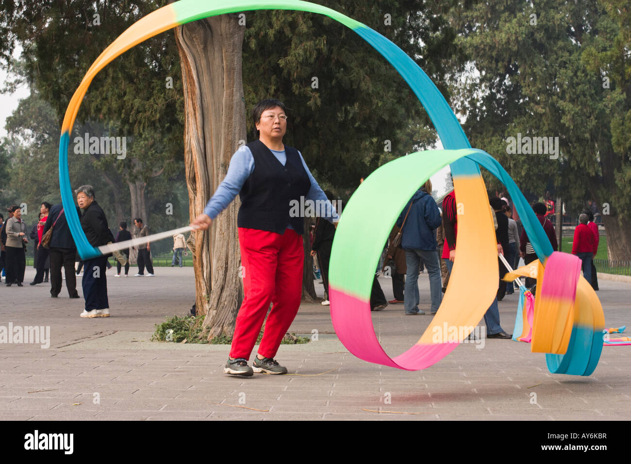 Morning ribbon exercises in Tiantan Park, Beijing Stock Photo - Alamy