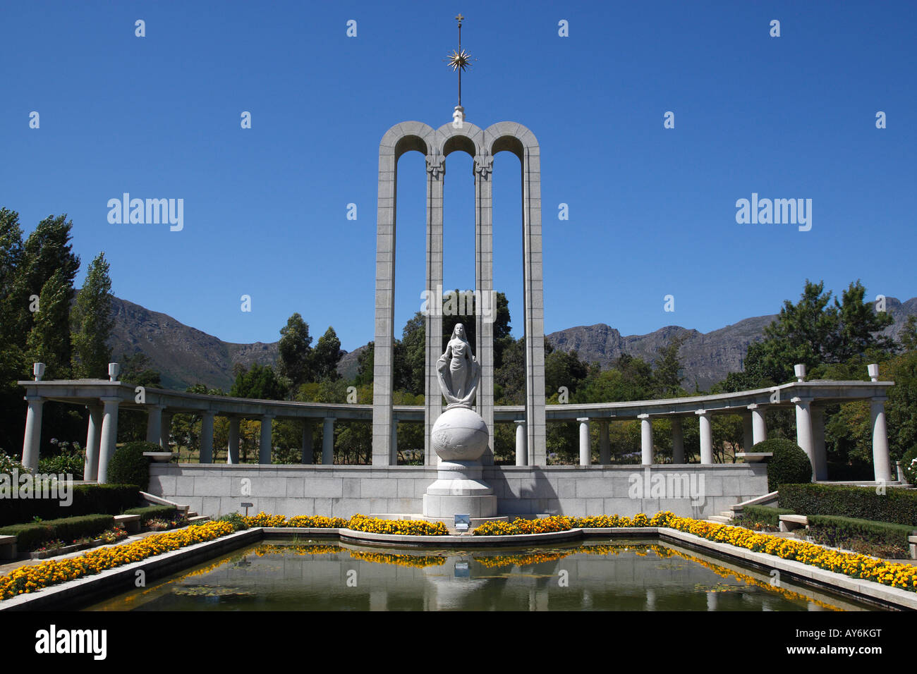 the huguenot monument franschhoek the winelands western cape province ...