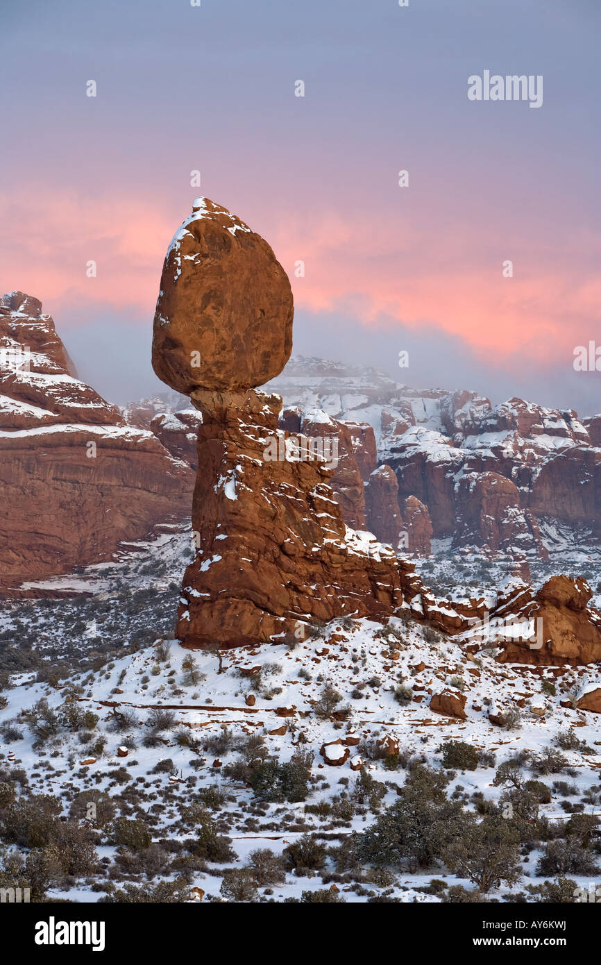 balanced rock arches national park utah Stock Photo - Alamy