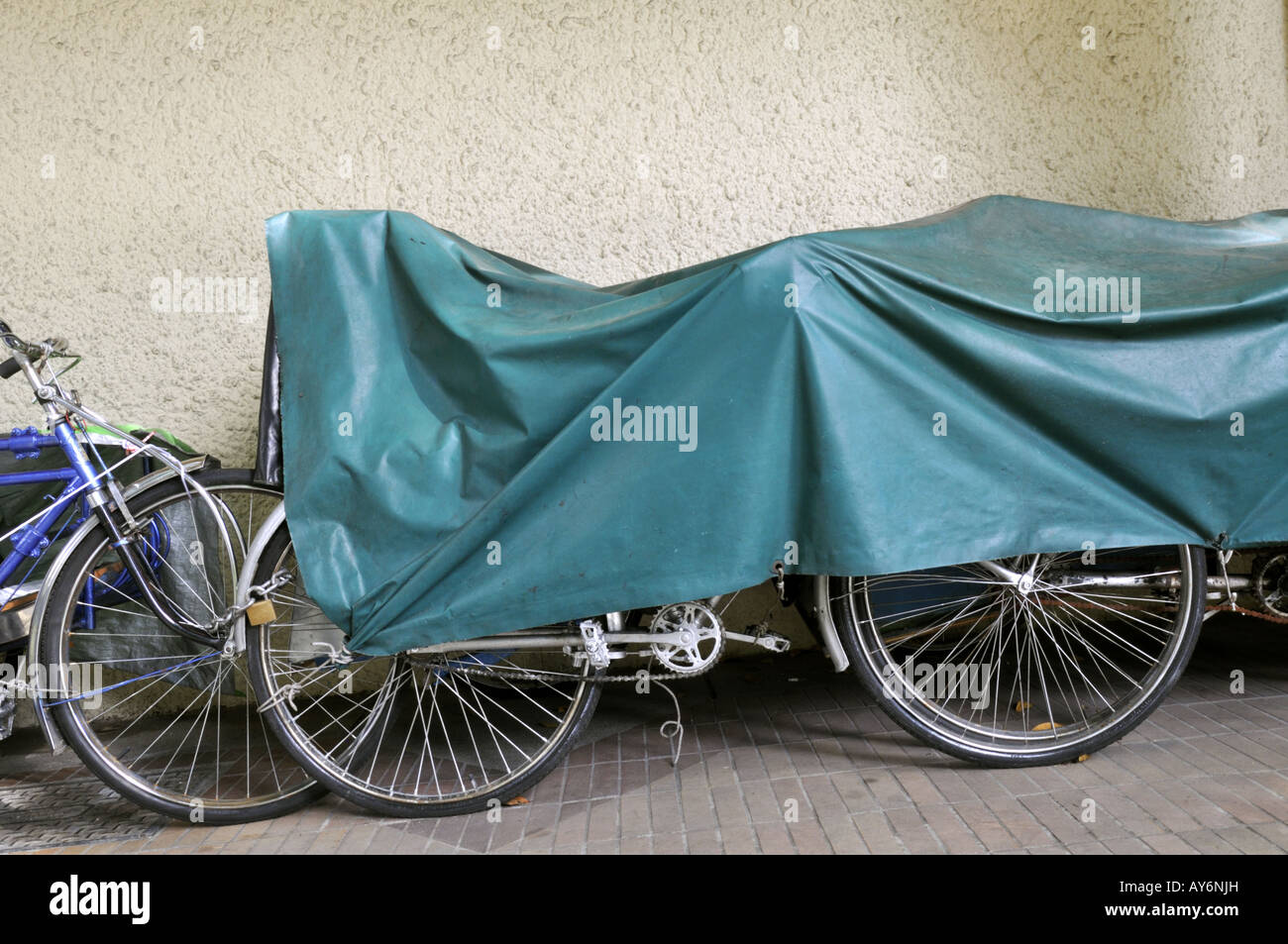 Covered rickshaws Singapore Stock Photo - Alamy