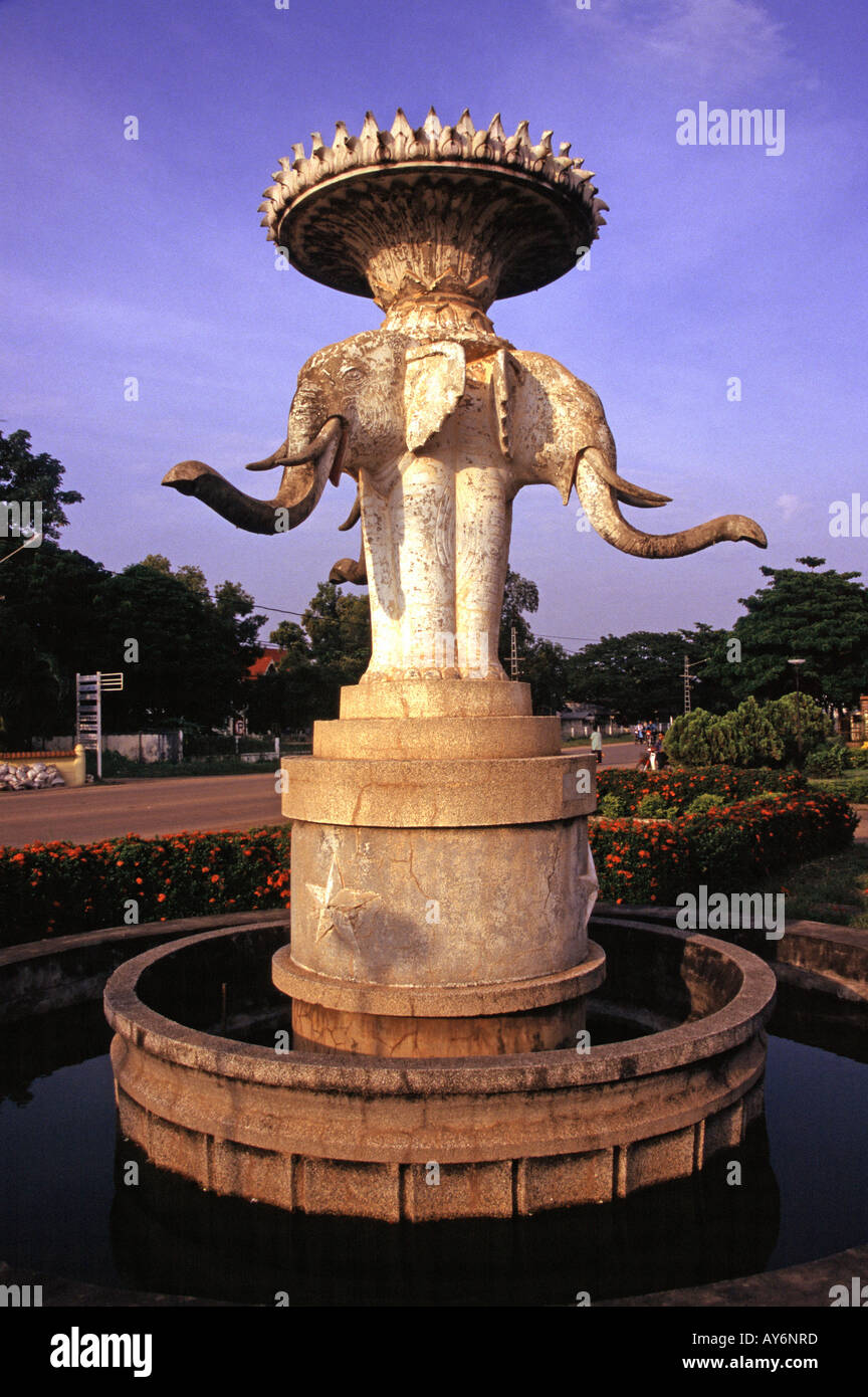 Three headed hi-res stock photography and images - Alamy