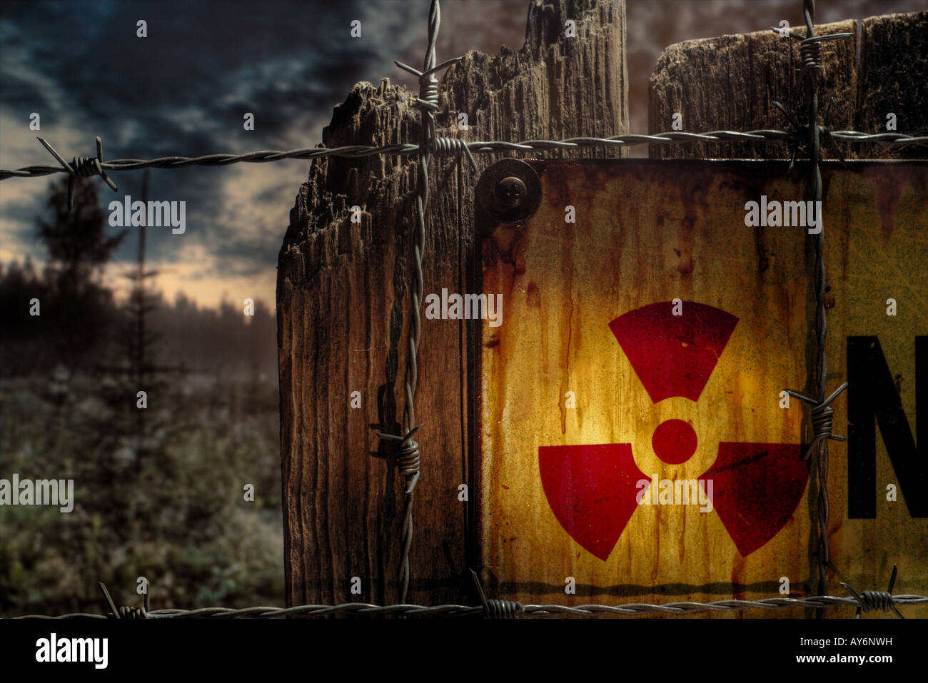 Rusty sign with radiation (trefoil) symbol Stock Photo - Alamy