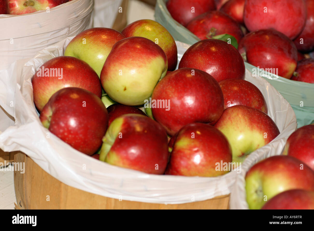 a bushel of apples Stock Photo - Alamy