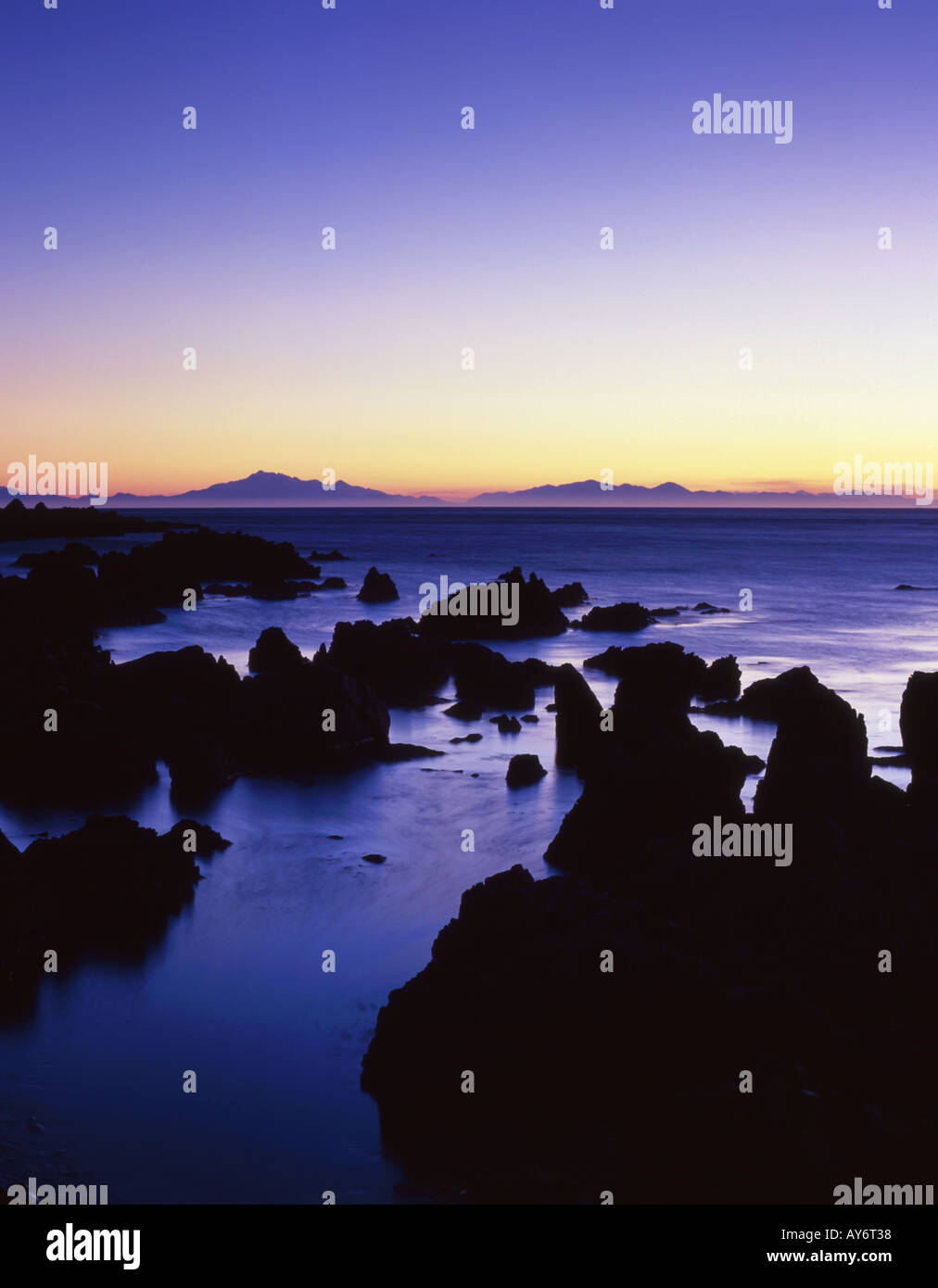 The Cook Straight and View of the South Island at Sinclair Head North ...
