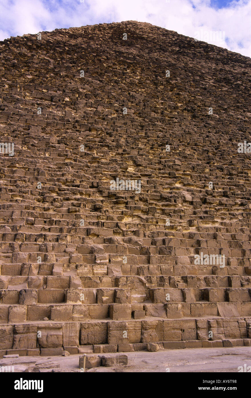 Egyptian royal mortuary & sacred structures Giza Pyramids Necropolis ...