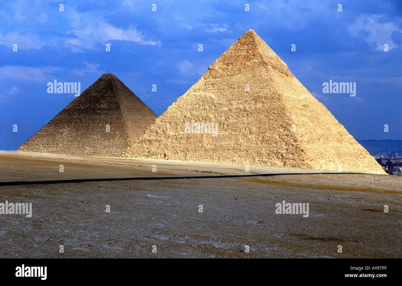 Egyptian royal mortuary & sacred structures Giza Pyramids Necropolis ...