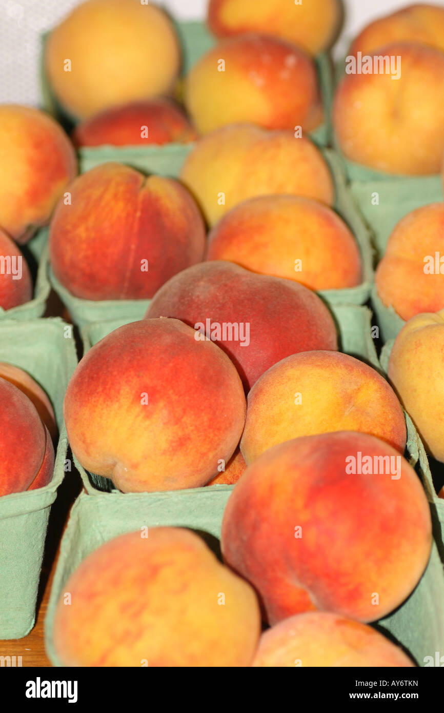 peaches at a farm market Stock Photo - Alamy