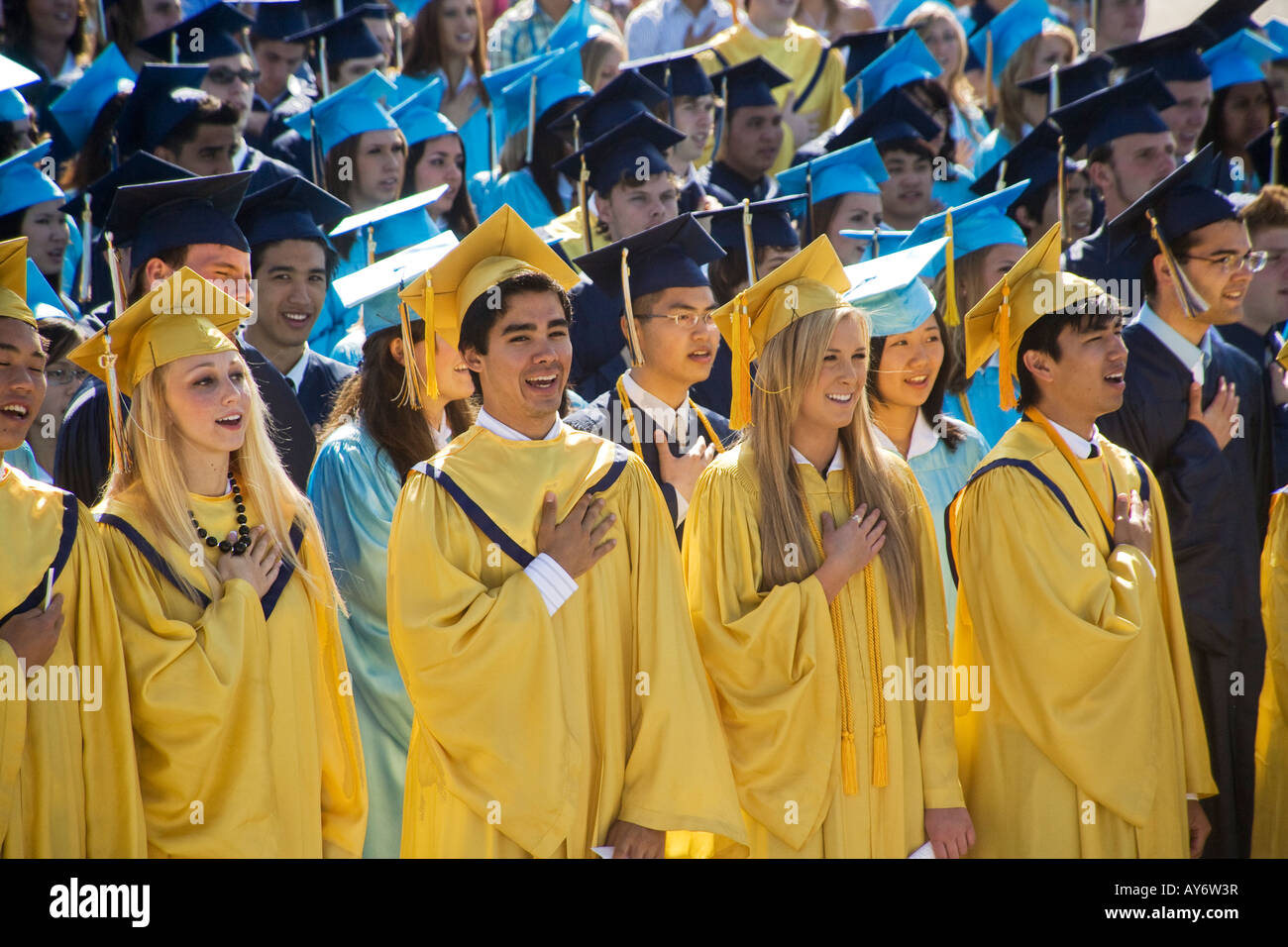 Pledge of allegiance high school hi-res stock photography and images ...