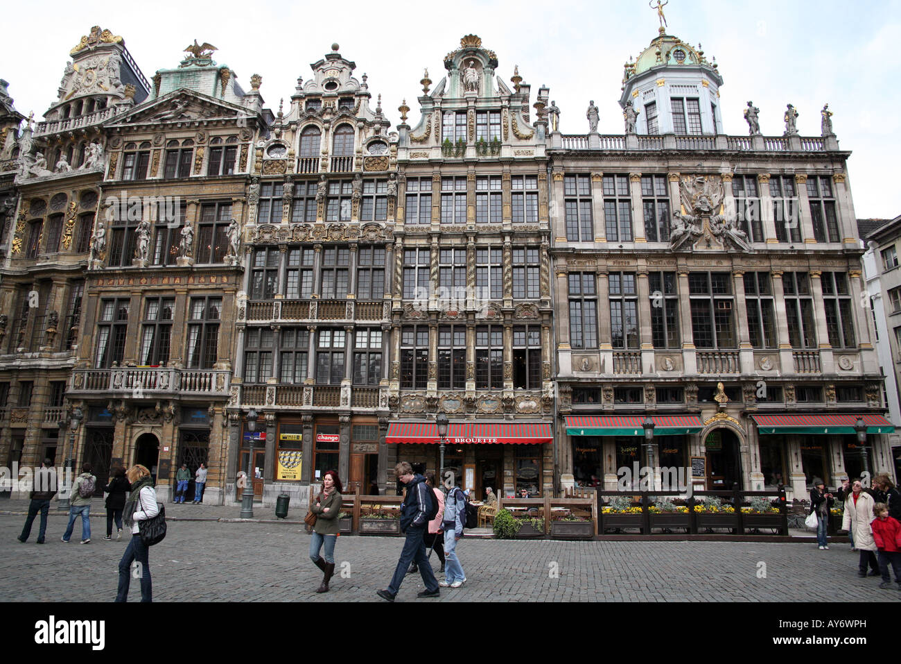 Buildings in Grand Place, Brussels Stock Photo - Alamy