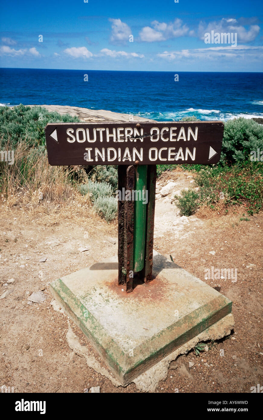 Southern ocean indian ocean sign hi-res stock photography and images ...
