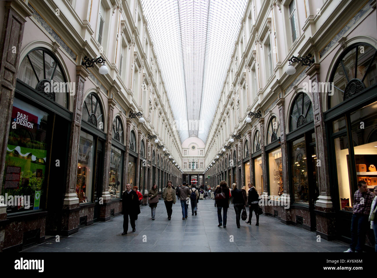 Galeries St-Hubert shopping arcade in Brussels Stock Photo - Alamy