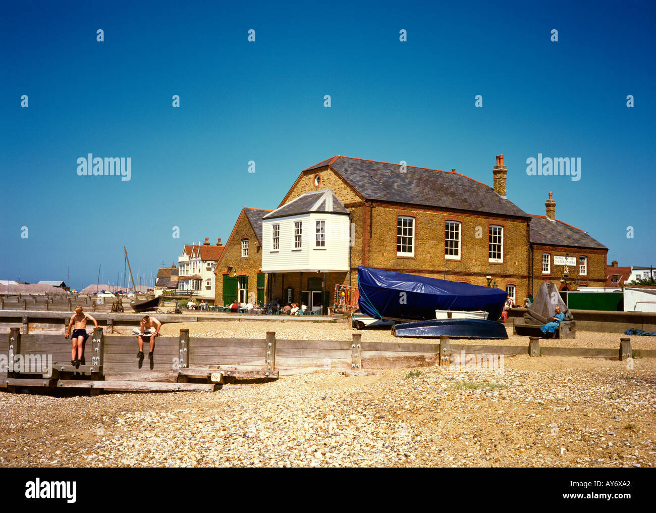 Kent Whitstable beach and Oyster Restaurant Stock Photo - Alamy