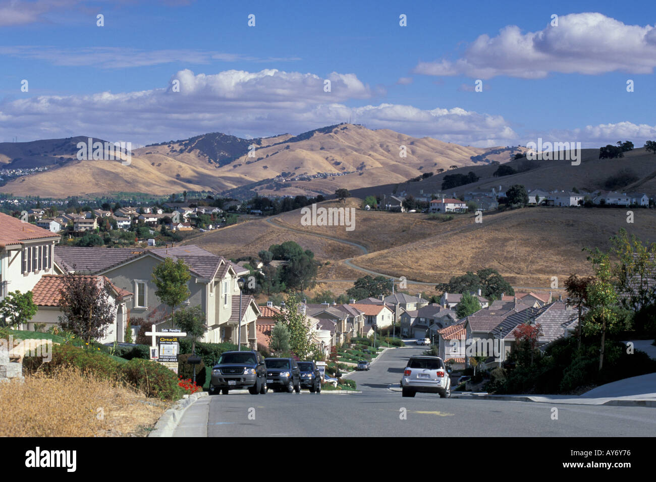 California suburban sprawl hi-res stock photography and images - Alamy