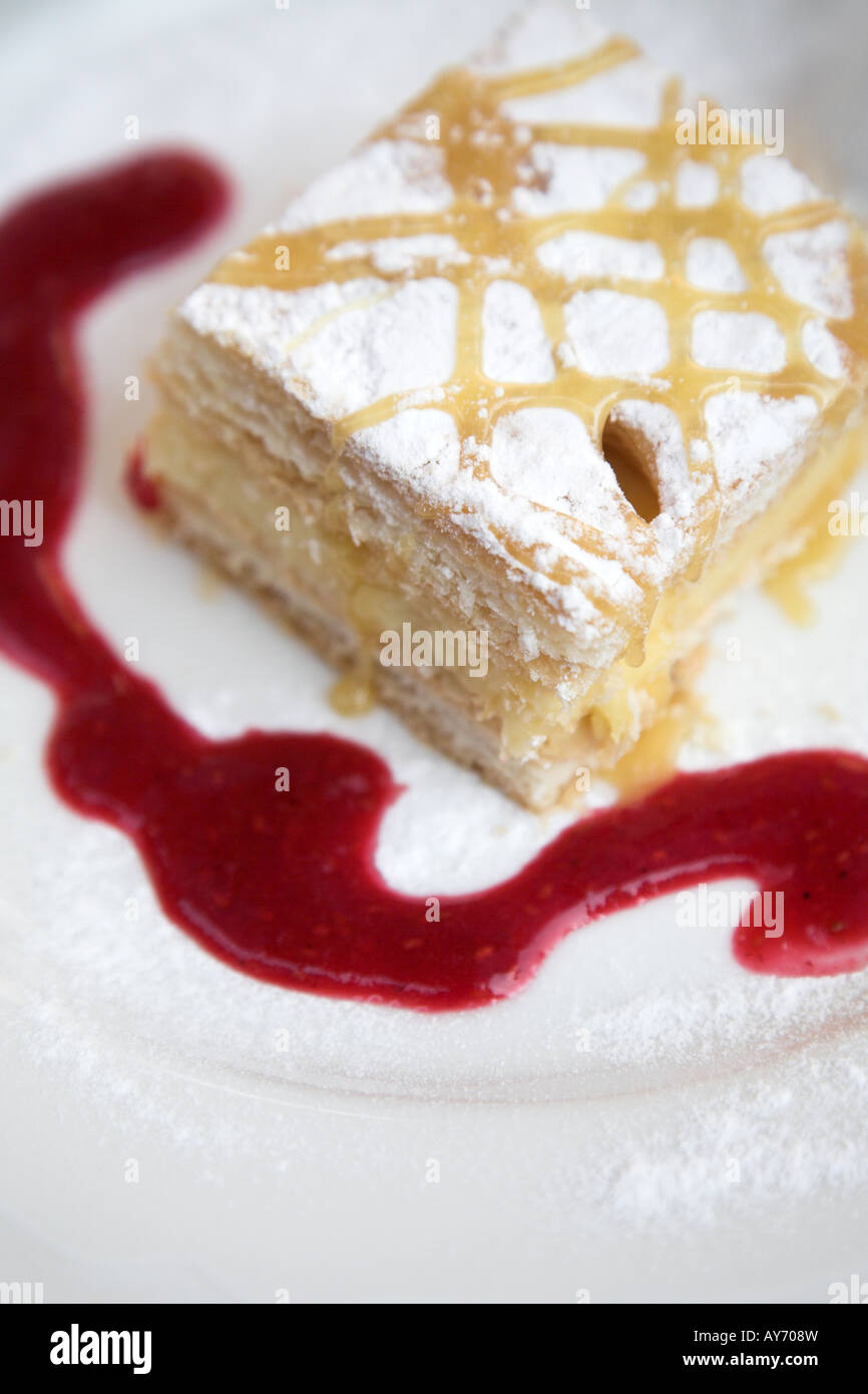 Classic napoleon french pastry hi-res stock photography and images - Alamy