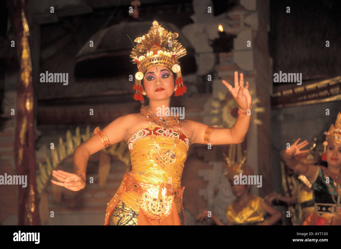 Dance costume women woman female asian asians hi-res stock photography ...