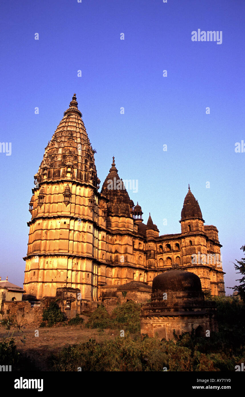 Temple at Orchha in Madhya Pradesh in India Stock Photo - Alamy