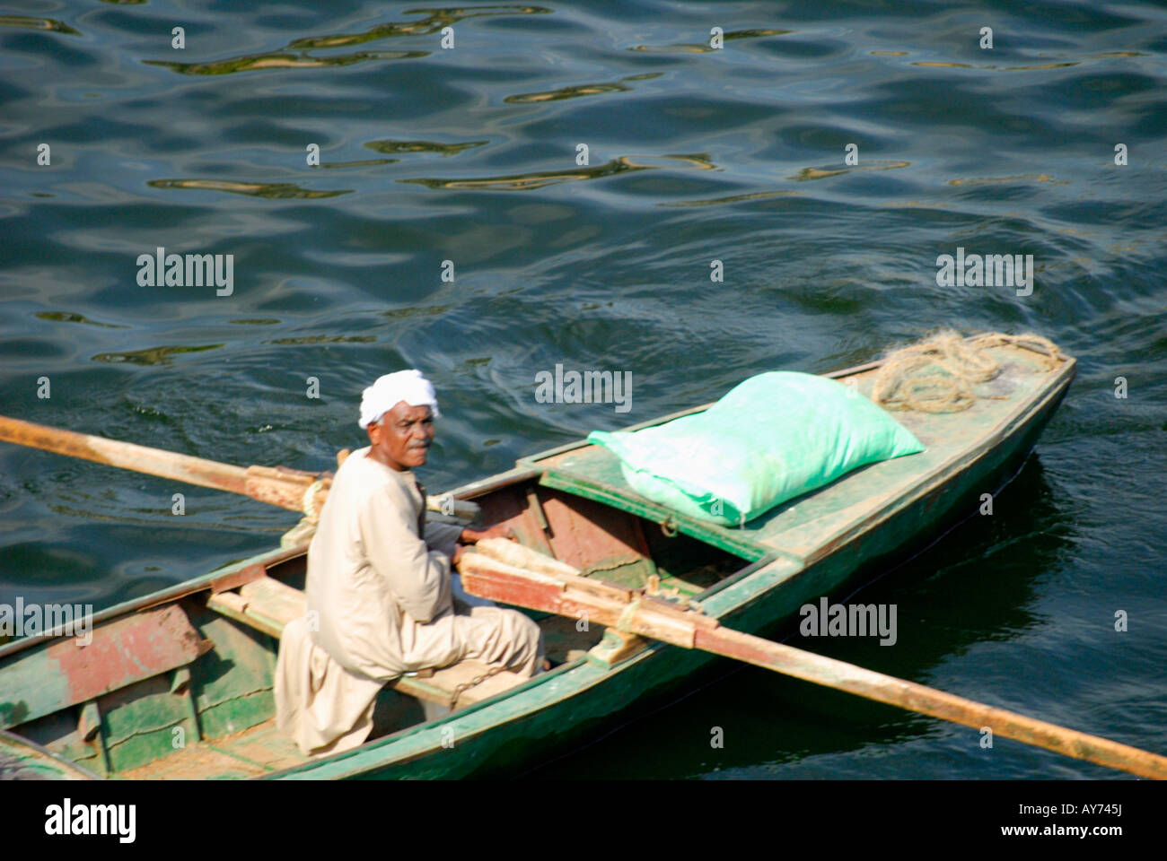 Ancient egyptian fisherman hi-res stock photography and images - Alamy