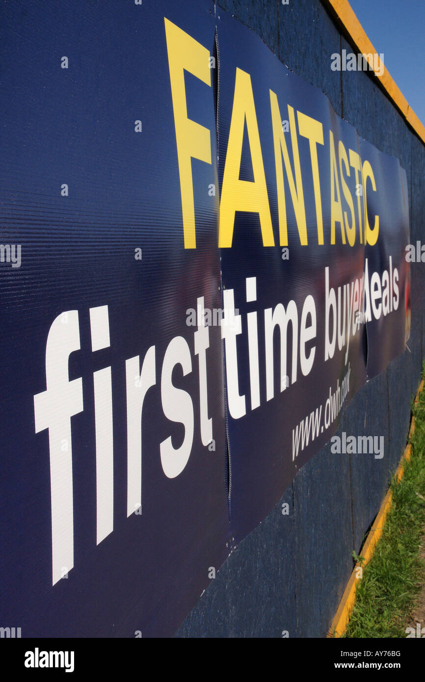 First time buyers sign hi-res stock photography and images - Alamy