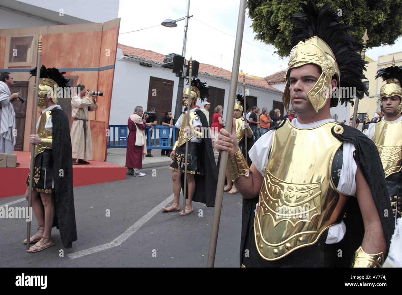 Roman soldiers costume hi-res stock photography and images - Alamy