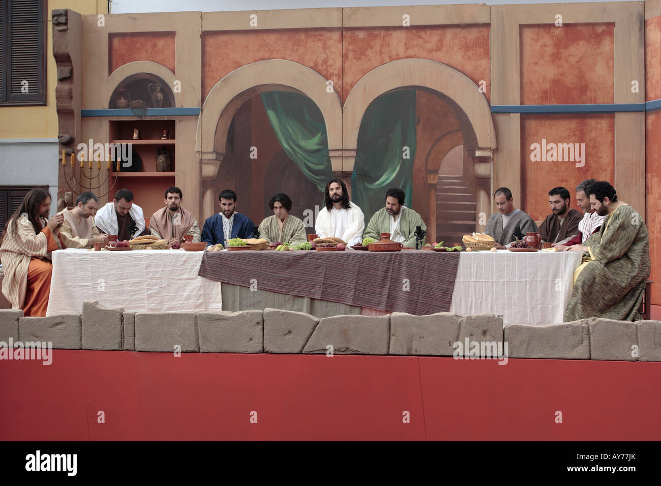 12 disciples of jesus hi-res stock photography and images - Alamy