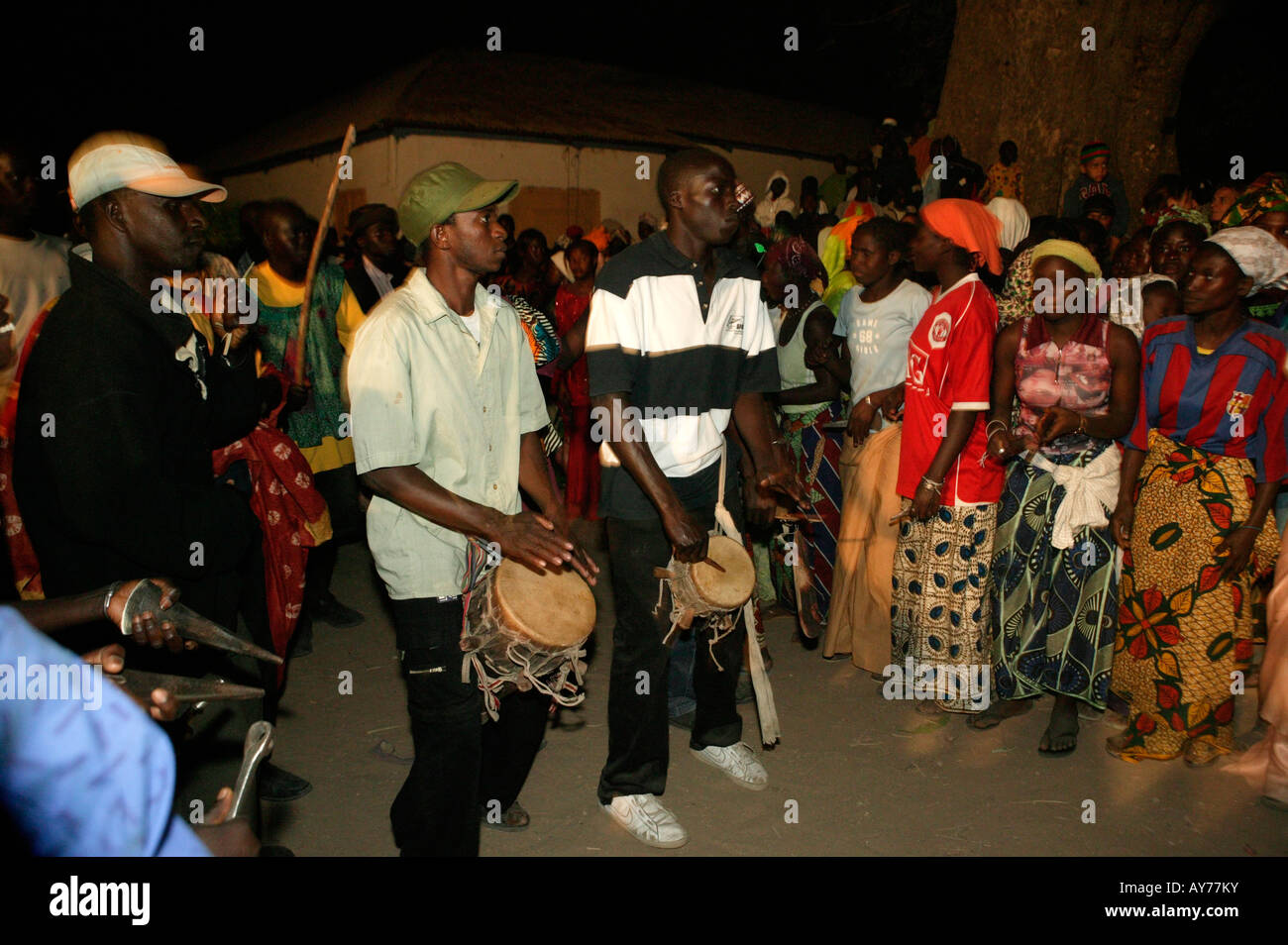 Sabar dance hi-res stock photography and images - Alamy