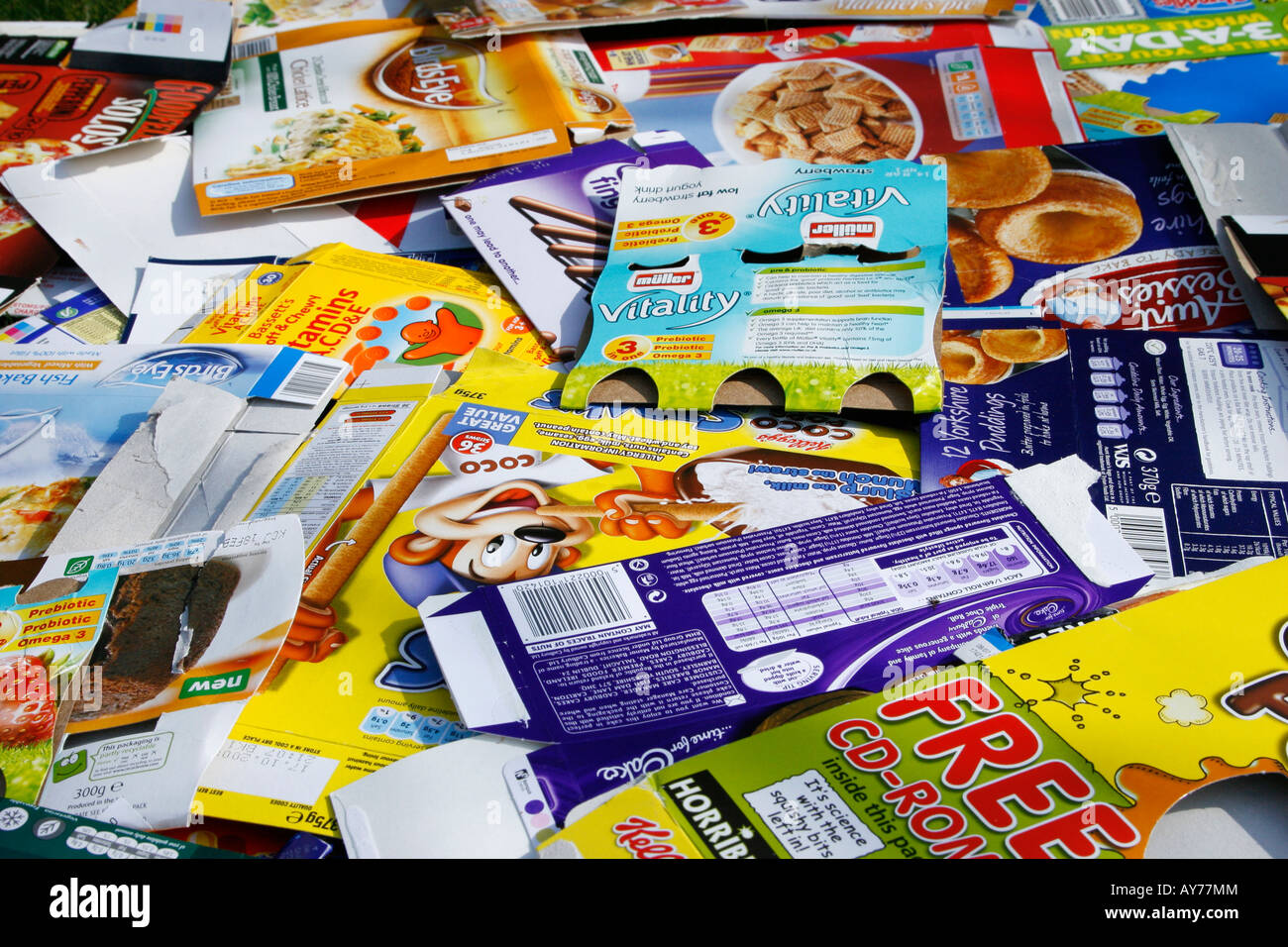 Waste card packaging thrown out with domestic rubbish Stock Photo - Alamy