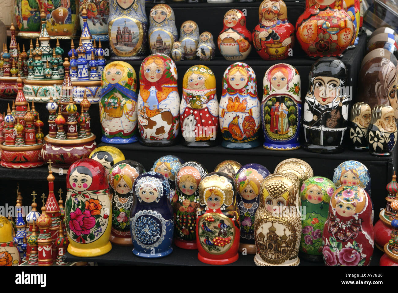 Russia Crafts stall Stock Photo - Alamy