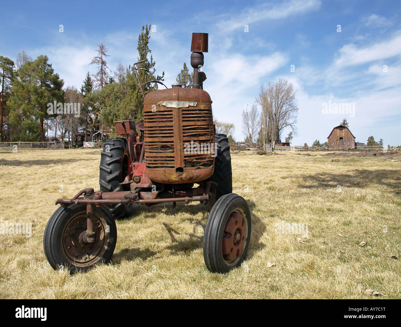 Farmall tractor hi-res stock photography and images - Alamy
