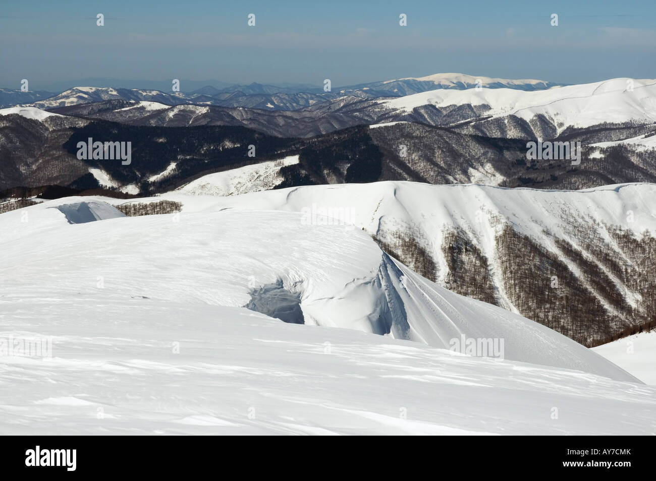 Winter mountain landscape (Ukraine, Carpathian Mt's, Svydovets Range ...