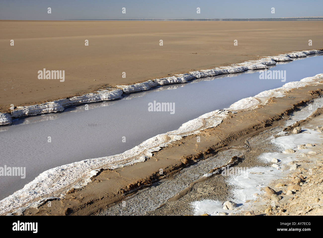 Chott el Jerid Salted lake Tunisia Stock Photo - Alamy