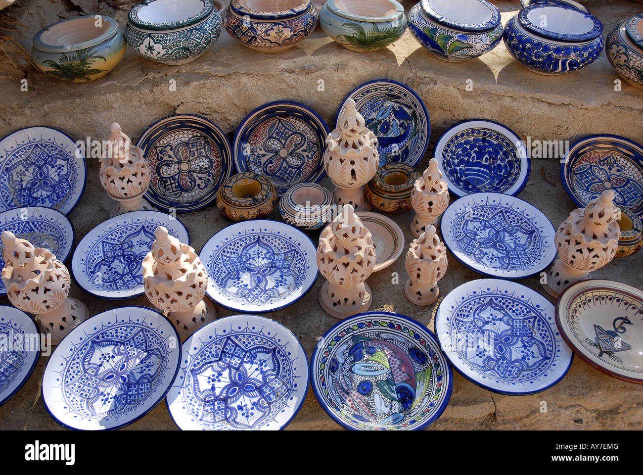 Traditional pottery Tunisia Stock Photo - Alamy
