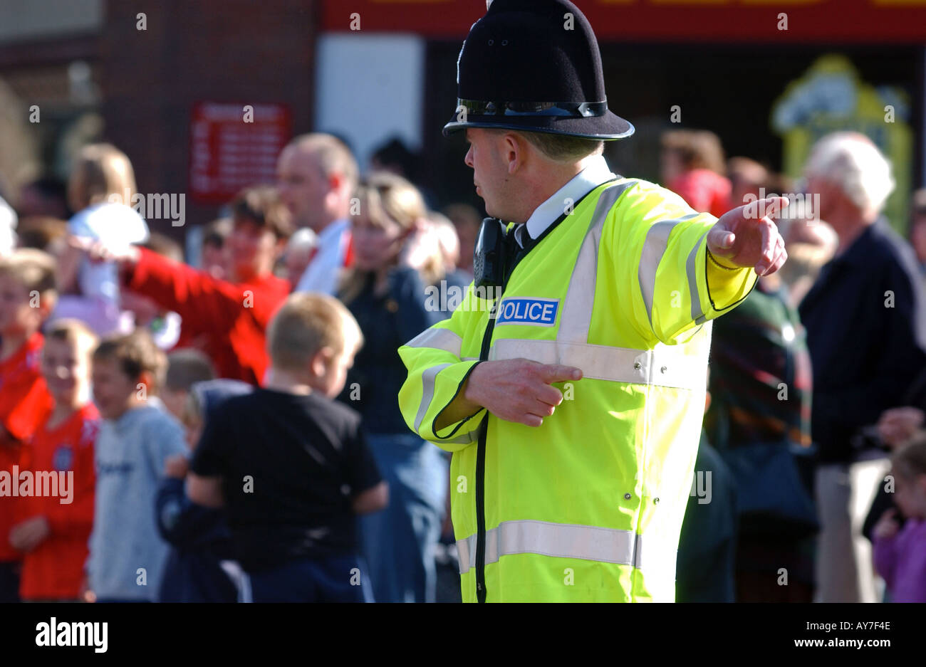 Traffic police directing uk hi-res stock photography and images - Alamy