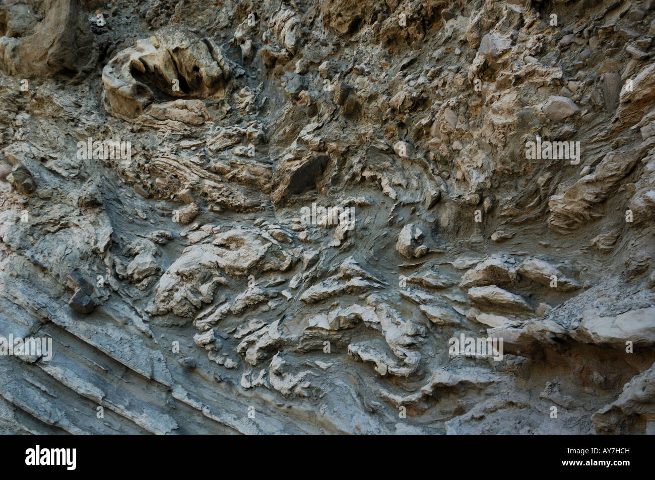 Chaotic sedimentary structure caused by soft sediment deformation ...